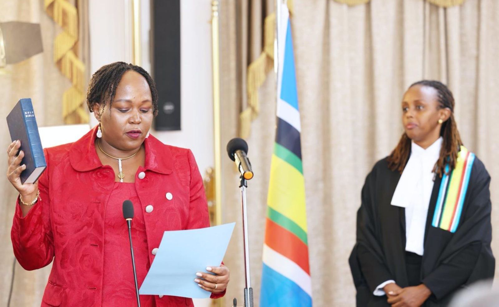 EAC Secretary General meets the Chairperson of the Summit of the EAC ...